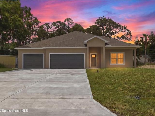 Hunter Lane St, Malabar, FL 32950