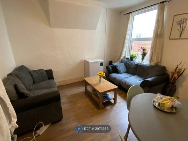 Hunter Street, Northampton NN1, Room to rent, £540 pcm | PrimeLocation