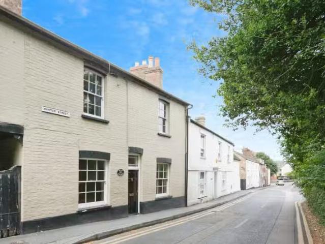 Hunter Street, BUCKINGHAM