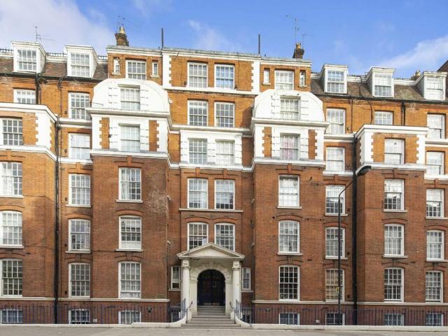 Hunter Street, London WC1N Studio to rent £2,100 pcm £485 pw