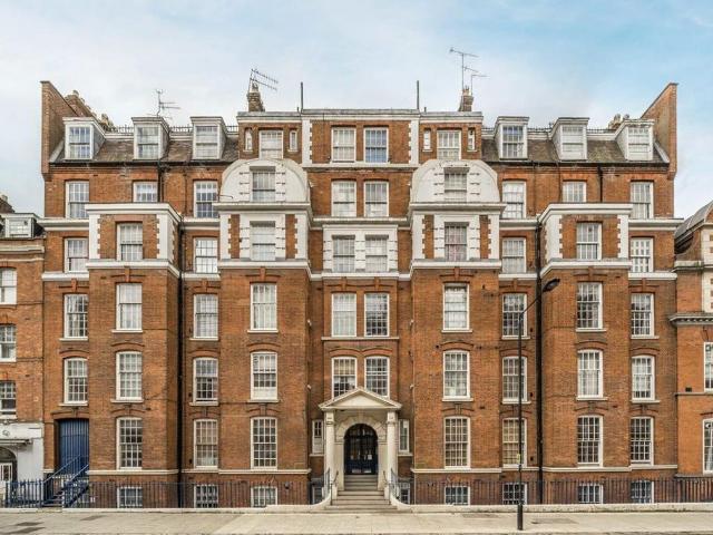 Hunter Street, London WC1N Studio to rent £2,100 pcm £485 pw