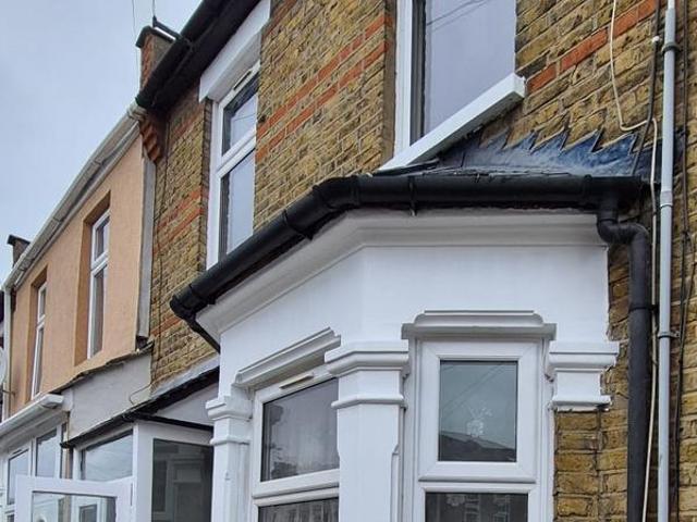 Hunter Road, Ilford IG1 3 bed house to rent £2,750 pcm £635 pw