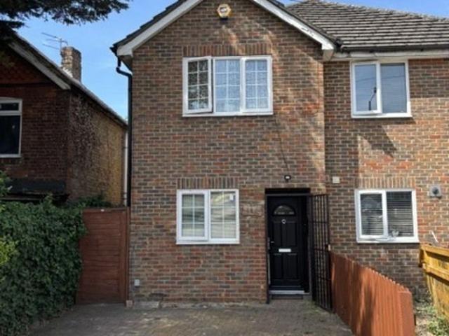 Huntercombe Lane North, Burnham, Buckinghamshire SL1, 3 bed semi detached house to rent, £1,850 pcm | PrimeLocation