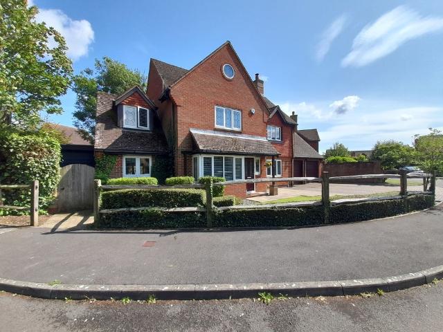 Hunters Mews, Arundel BN18, 4 bed property to rent, £2,495 pcm | PrimeLocation