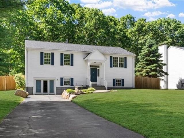 Hunters Crossing Dr, Coventry, Home For Sale