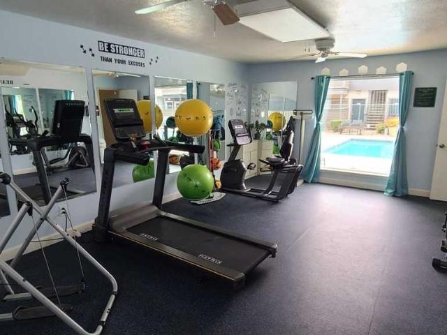 Hunter's Landing Apartments 2 Bedroom Apartment for Rent at 1205 E 22nd St, Marysville, CA 95901