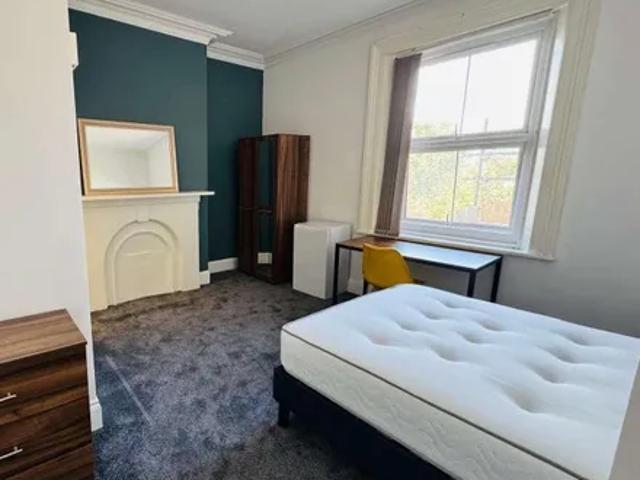 Hunters Lane, Liverpool, L15 8HL, United Kingdom | 1 bed apartment for rent #165461297 | Rentberry