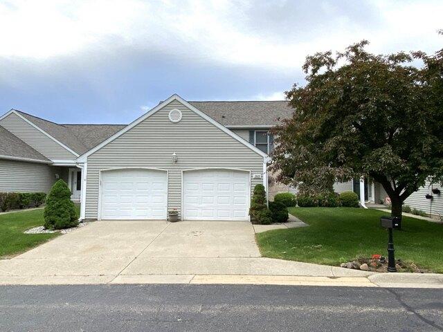 Hunters Pl, Kalamazoo, Condo For Sale