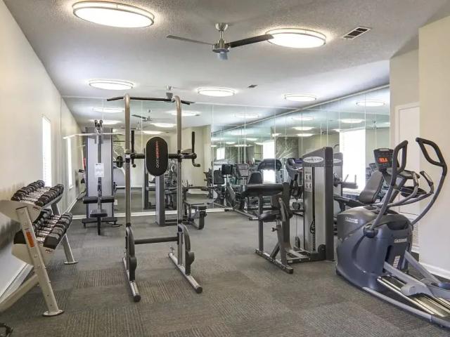 Hunters Pointe 2 Bedroom Apartment for Rent at 7591 W Highway 98, Pensacola, FL 32506