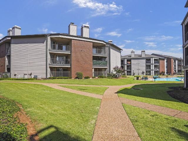 Hunter's Ridge Apts. 1 Bedroom Apartment for Rent at 9211 N Council Rd, Oklahoma City, OK 73132 Northridge