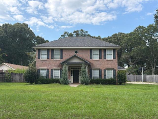 Hunters Ridge Dr