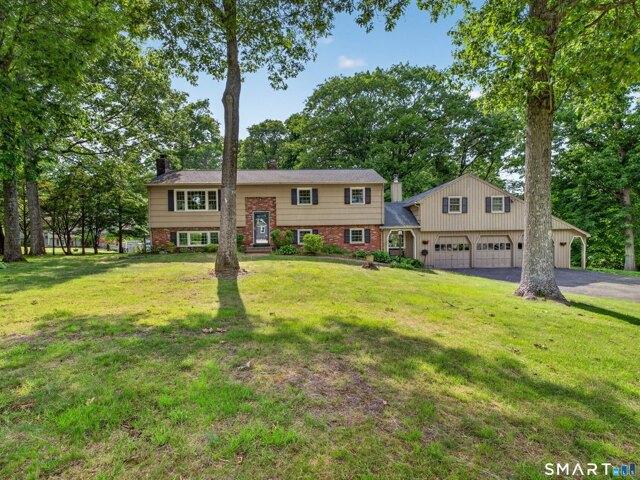 Hunters Ridge Rd, Shelton, Home For Sale