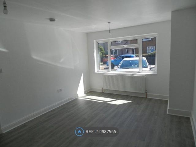 Hunters Square, Dagenham RM10, 4 bed terraced house to rent, £2,200 pcm | PrimeLocation