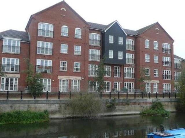 Hunters Wharf, Katesgrove Lane, 2 Bedroom Apartment