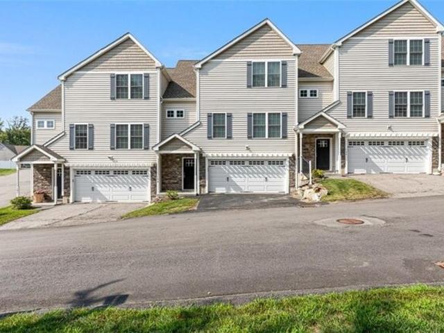 Hunting Hill Dr, Cumberland, Home For Sale