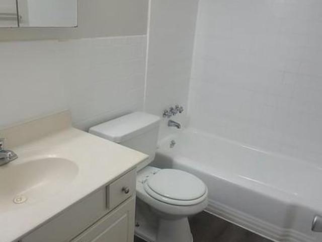 Hunting Hills 2 Bedroom Apartment for Rent at 4601 Pen Lucy Rd, Baltimore, MD 21229