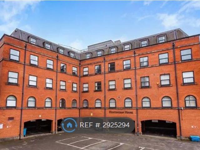Huntingdon House, Bolton BL1, 1 bed flat to rent, £725 pcm | PrimeLocation