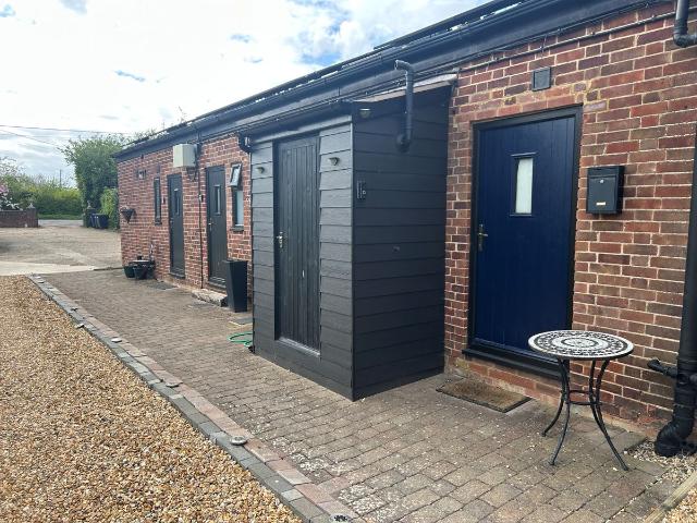 Huntingdon PE28, 1 bed property to rent, £800 pcm | PrimeLocation
