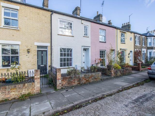Huntingdon Road, Cambridge CB3, 2 bed terraced house to rent, £2,200 pcm | PrimeLocation