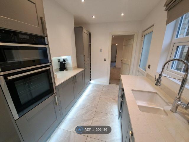 Huntingdon Road, Huntingdon PE28, 2 bed terraced house to rent, £1,350 pcm | PrimeLocation