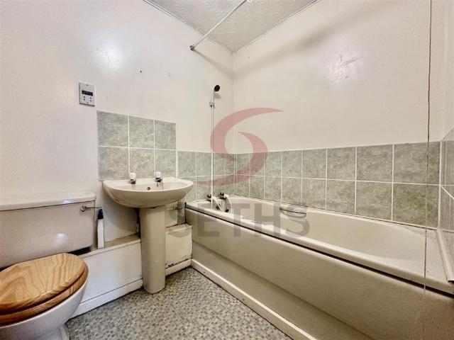 Huntingdon Road, LE4, Leicester