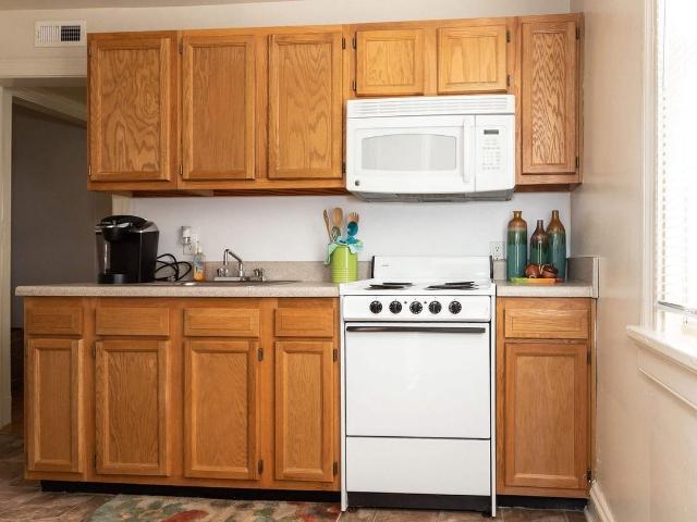 Huntington on the James 1 Bedroom Apartment for Rent at 312 73rd St, Newport News, VA 23607 River