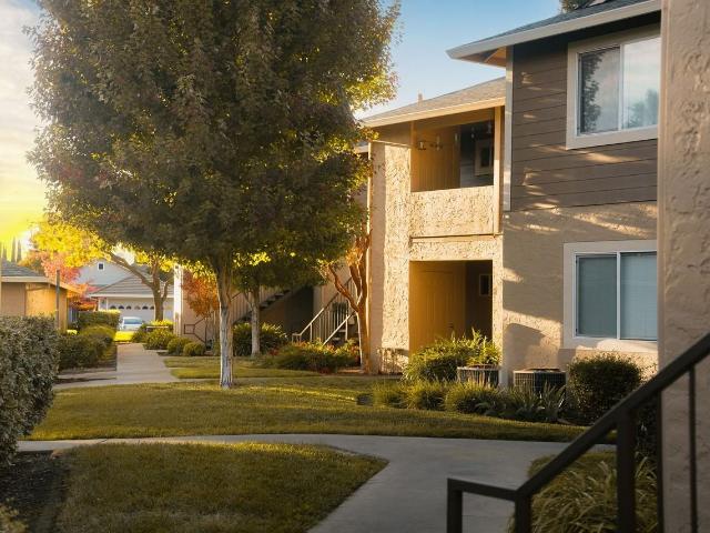 Huntington Apartments 2 Bedroom Apartment for Rent at 2002 Huntington Dr, Chico, CA 95928