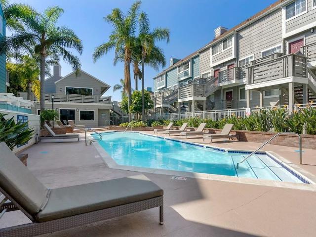 Huntington Breakers 1 Bedroom Apartment for Rent at 21270 Beach Blvd, Huntington Beach, CA 92648