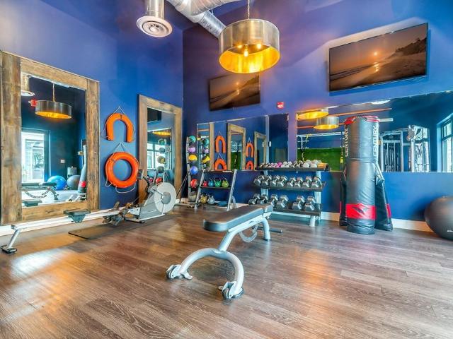 Huntington Breakers 2 Bedroom Apartment for Rent at 21270 Beach Blvd, Huntington Beach, CA 92648
