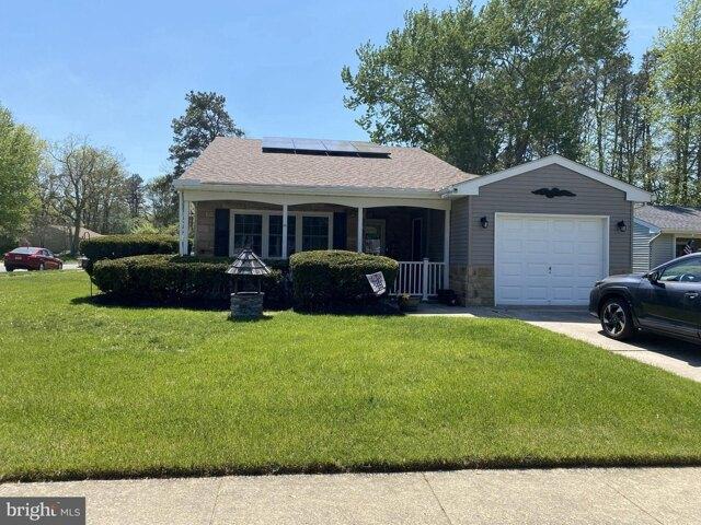 Huntington Dr, Southampton, Home For Sale