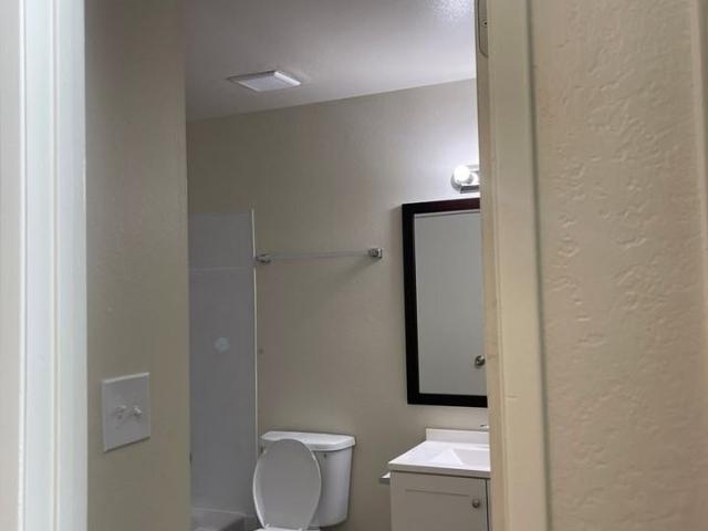 HUNTINGTON GARDENS 1 Bedroom Apartment for Rent at 293 S Callisch Ave, Fresno, CA 93721