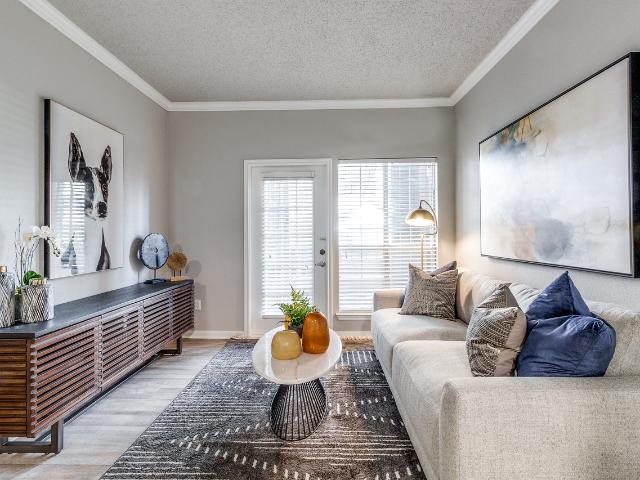 Huntington Lakes 2 Bedroom Apartment for Rent at 7324 Skillman St, Dallas, TX 75231 Lake Highlands