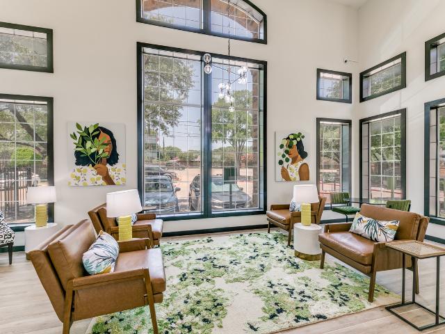 Huntington Lakes 3 Bedroom Apartment for Rent at 7324 Skillman St, Dallas, TX 75231 Lake Highlands