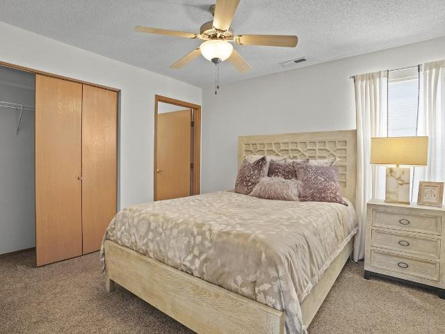 Huntington Park 2 Bedroom Apartment for Rent at 1313 N Maize Ct, Wichita, KS 67212