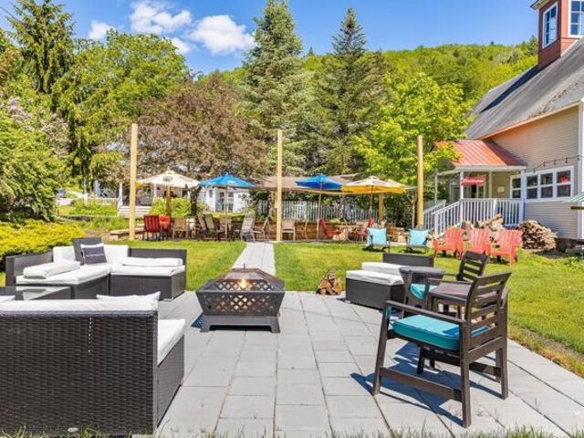 Huntington Pl, Rochester, Home For Sale