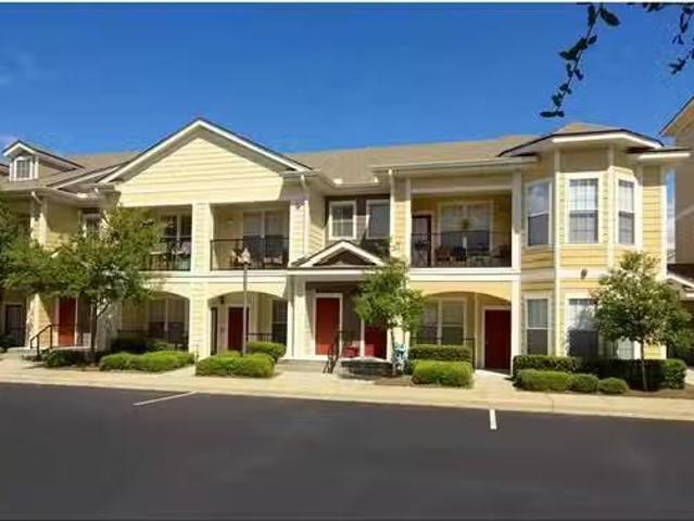 Huntington Provenza at Southwood