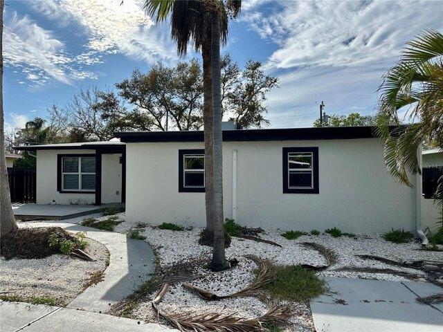 Huntington St Ne, Saint Petersburg, Home For Sale
