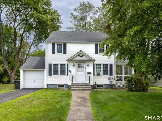Huntington Tpke, Bridgeport, Home For Sale