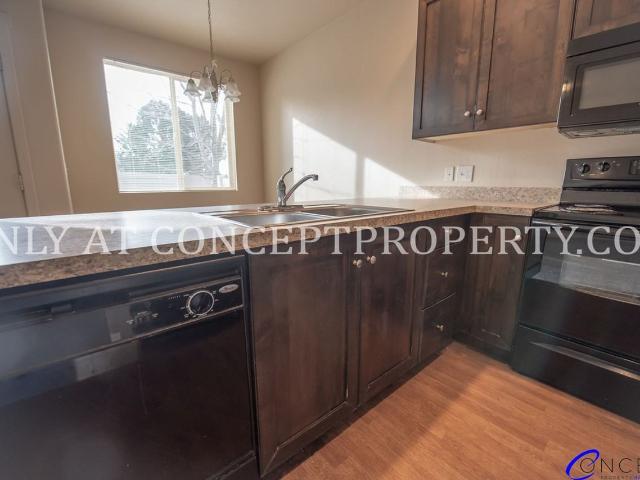Huntington 2 Bedroom Apartment for Rent at 2001 S Main St, Bountiful, UT 84010