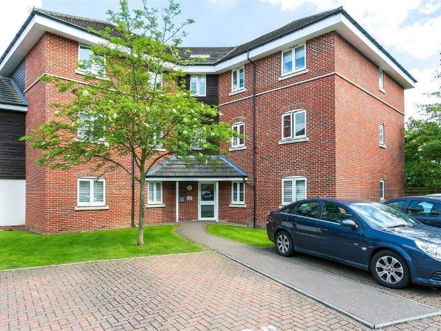 Hunton Bridge, Kings Langley WD4 2 bed apartment to rent £1,585 pcm £366 pw