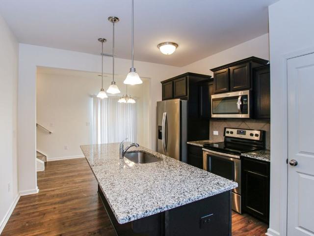 Huntley Glen Bldg 1 2 Bedroom Apartment for Rent at 2823 Grace Green Court, Pineville, NC 28134