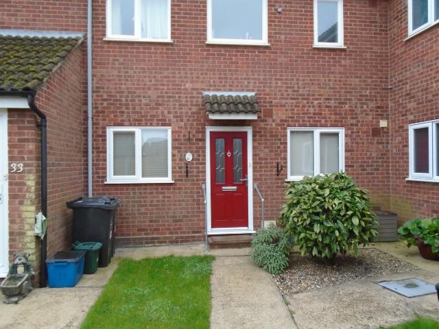 Hunts Farm Close CM98Qz CM9, 2 bed flat to rent, £900 pcm | PrimeLocation