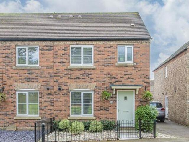 Hunts Field Drive, Gretton, 3 Bedroom Semi detached
