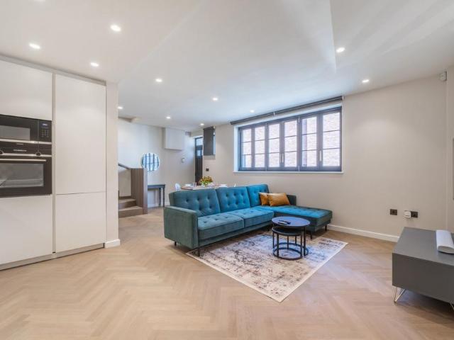 Huntsworth Mews, London NW1 2 bed terraced house to rent £5,417 pcm £1,250 pw