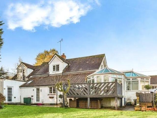 Hungerdown Lodge, Upper Seagry, 4 Bedroom Detached