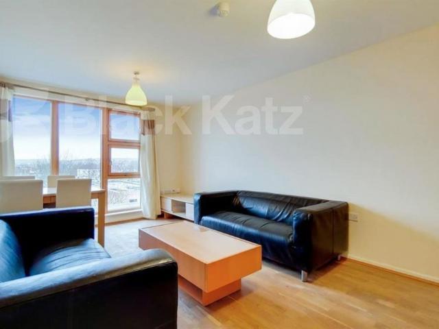 Hungerford Road, Islington / Caledonian Road N7, 2 bed flat to rent, £2,535 pcm | PrimeLocation