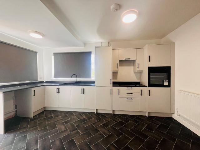 Hunloke Road, Chesterfield S42, 3 bed property to rent, £1,000 pcm | PrimeLocation