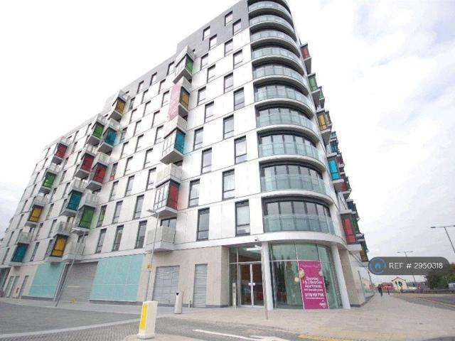 Hunsaker, Reading, RG1 2 bed flat to rent £1,700 pcm £392 pw