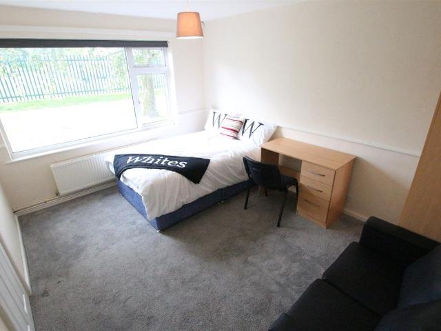 Hunsbarrow Road, Northampton NN4, Room to rent, £495 pcm | PrimeLocation