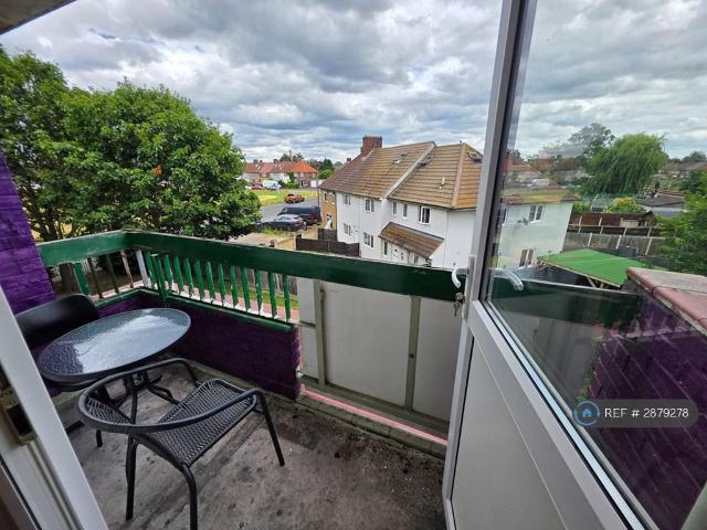 Hunsdon Close, Dagenham, RM9 2 bed flat to rent £2,000 pcm £462 pw